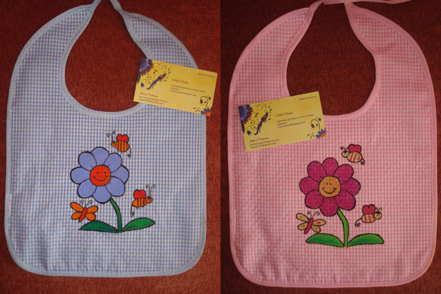 CHIPI CHAPE: Baberos pintados a mano, flor