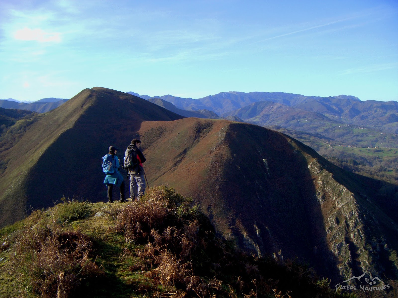 Pateos Montunos: Cerru'l Tombu por la Senda El Chorrón desde Villamayor ...