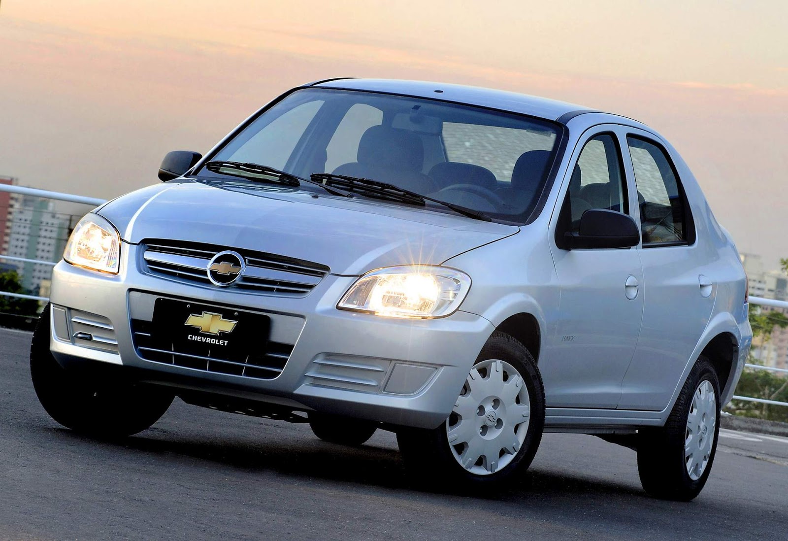 Chevrolet Prisma 1.4 2009: fotos, consumo e detalhes