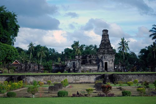 Pak Sejarah: Candi Penataran
