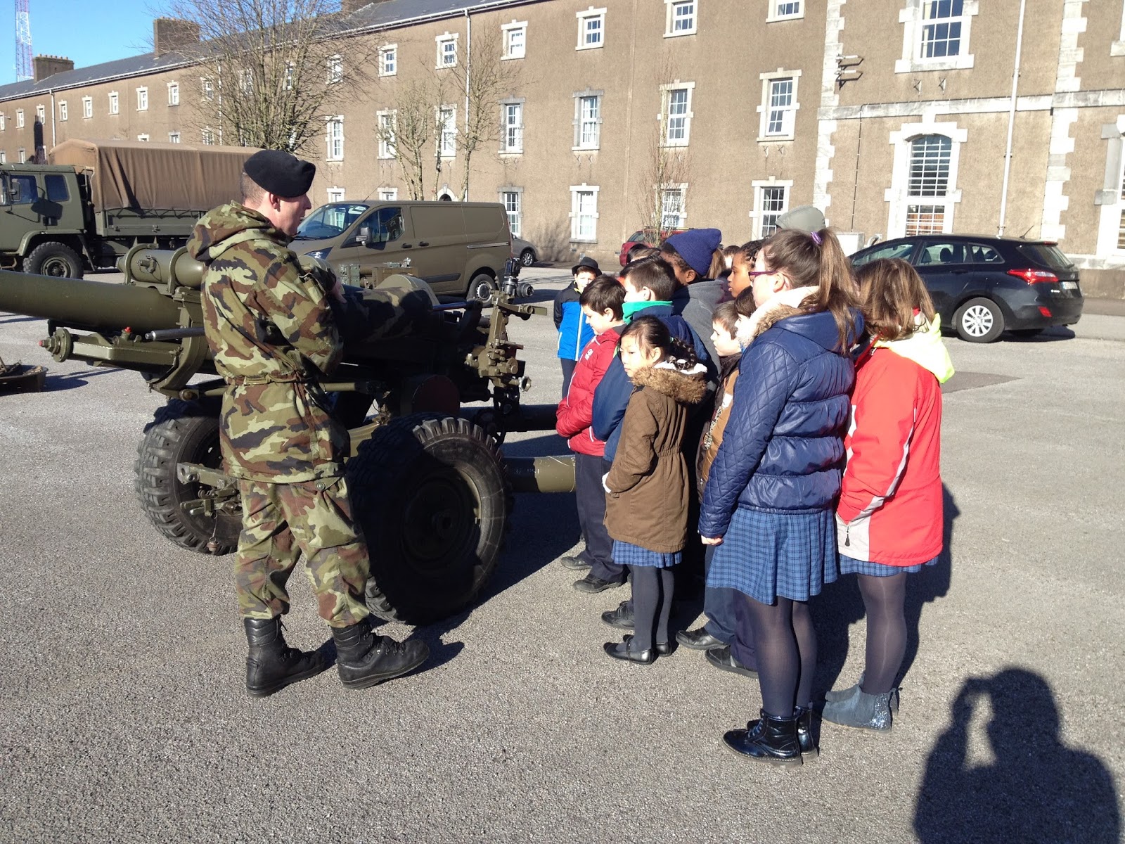 4th Class Scoil Nioclais: A Visit to Collins Barracks