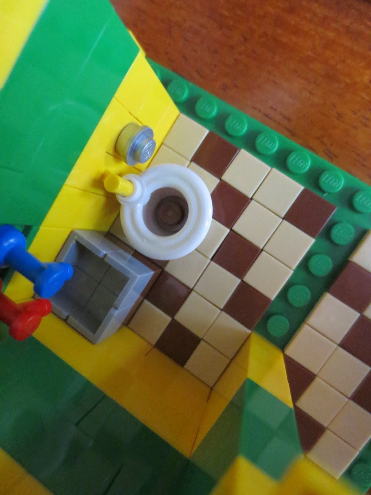 Building With DaDa and Riley: Our LEGO toilet (from our Subway).