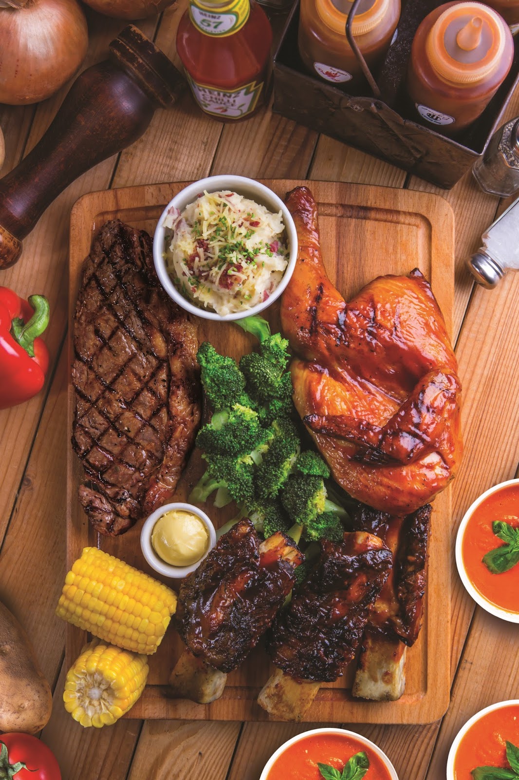 It is Sunday Jan 17th 9.54pm, where to tapau food