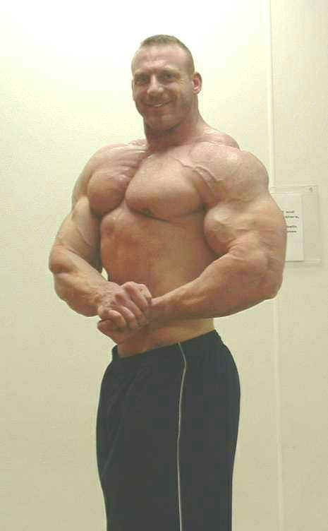 Muscle Lover: Noah Steere