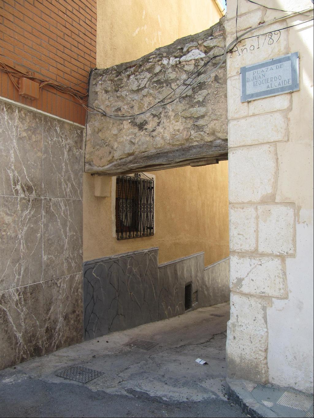 APIARIUM: *Puertas Reales y postigos en Biar.