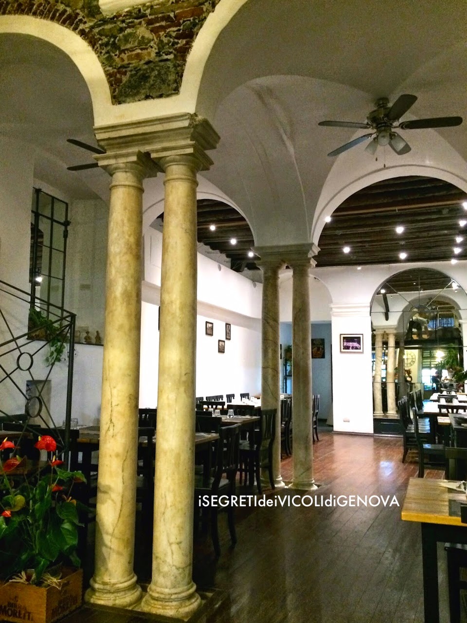 iSEGRETIdeiVICOLIdiGENOVA: i PALAZZI privati (vecchia pagina)