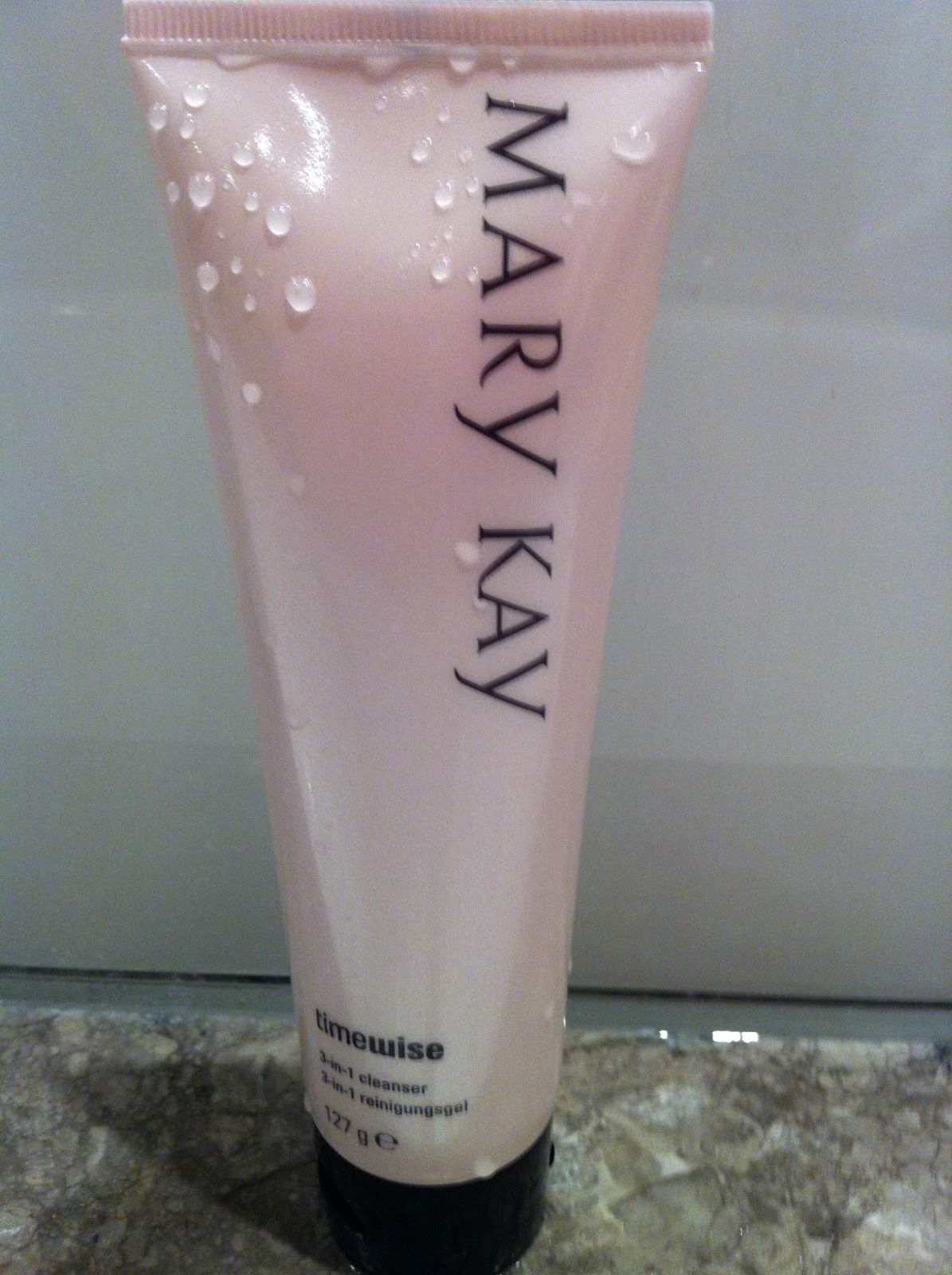 BlondeTeaParty: Mary Kay TimeWise 3in1 Cleanser for Oily/Combination skin