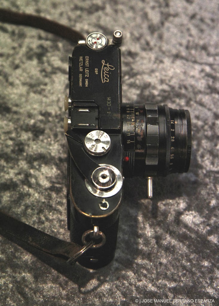 LEICA Barnack Berek Blog: DAVID DOUGLAS DUNCAN´S LEICA M3D-2