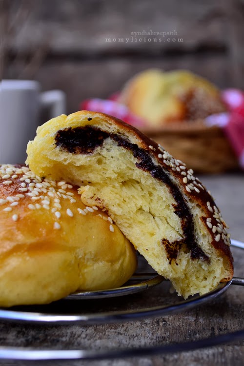 Roti Kentang Isi Cokelat | Momylicious