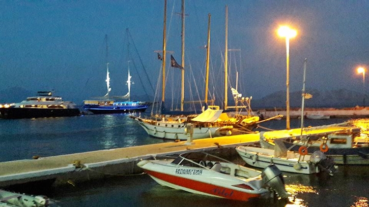 New Port Karlovassi: Ομορφες καλοκαιρινες εικονες απο τον Αγιο Κηρυκο ...