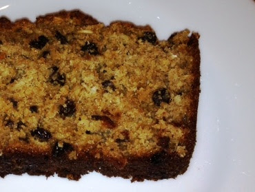Savory, Sweet + Spicy: Oatmeal Currant Bread