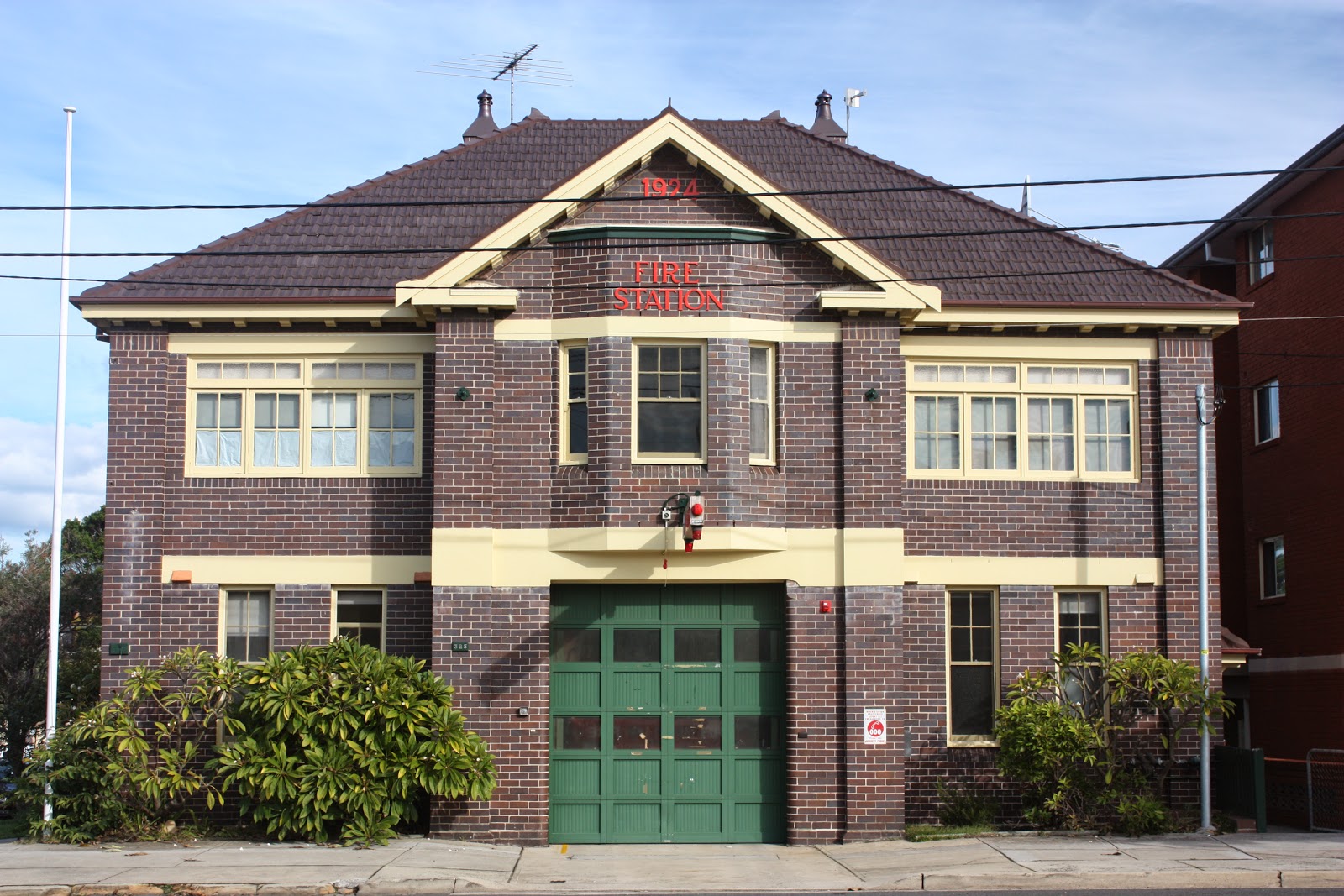 Sydney - City and Suburbs: Maroubra, fire station