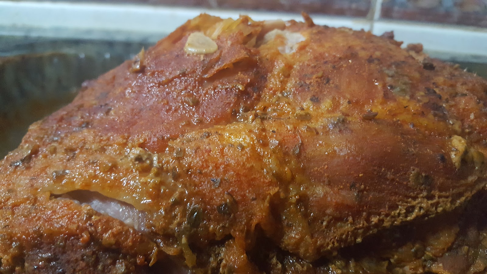 Bocadillo de cerdo mechado con salsa barbacoa