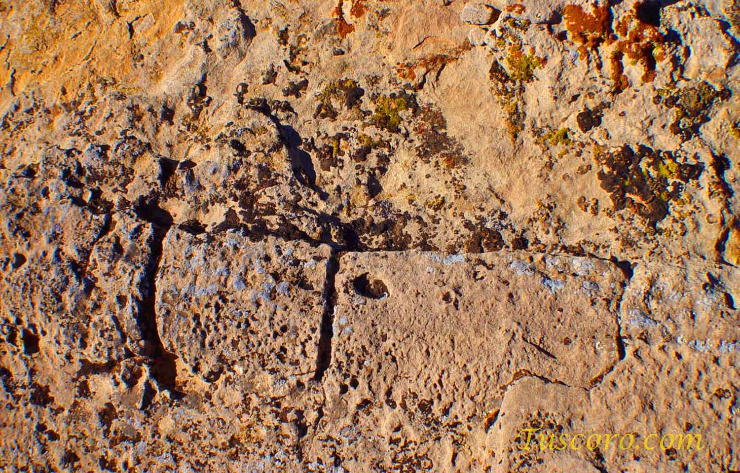 Tuscoro: Aztec Navigation Glyph (Key Glyph)