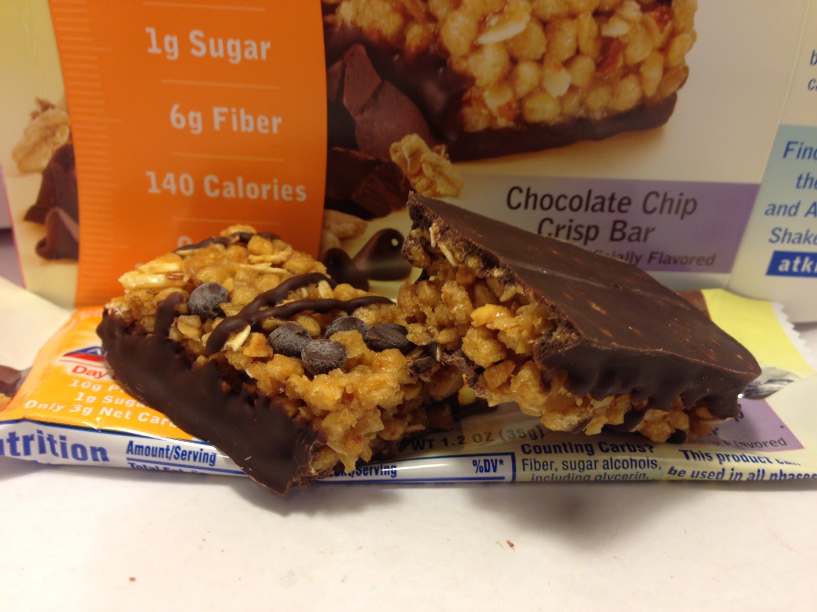 Crazy Food Dude: Review: Atkins Daybreak Chocolate Chip Crisp Bars