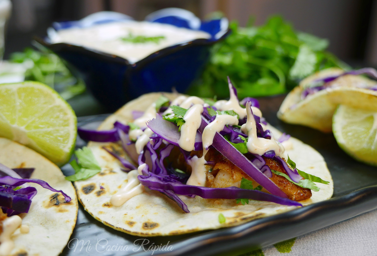 Tacos de Pescado Con Repollo Morado - Mi Cocina Rápida