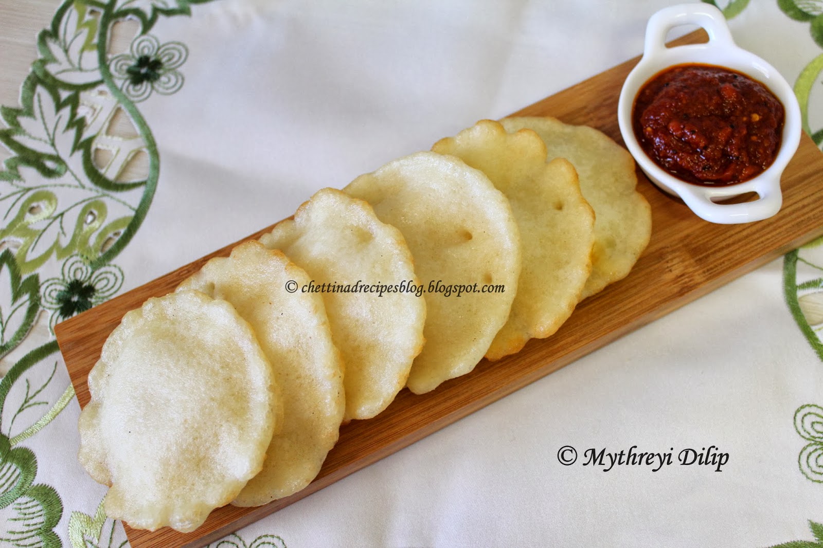 Chettinad Vellai Paniyaram Recipe / Vellai Paniyaram - Chettinad Recipes