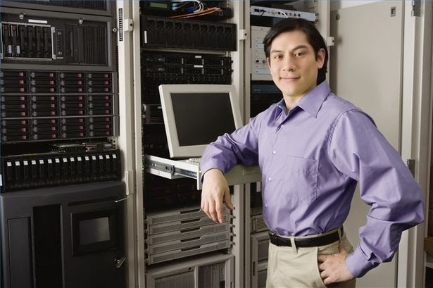 Working as a Database Administrator | The Business Scholar