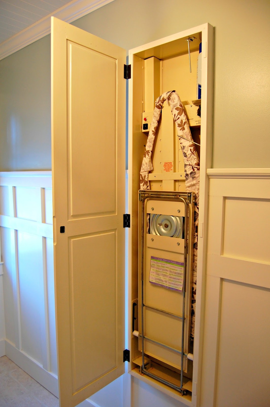 Roly Poly Farm: Laundry Room Reveal