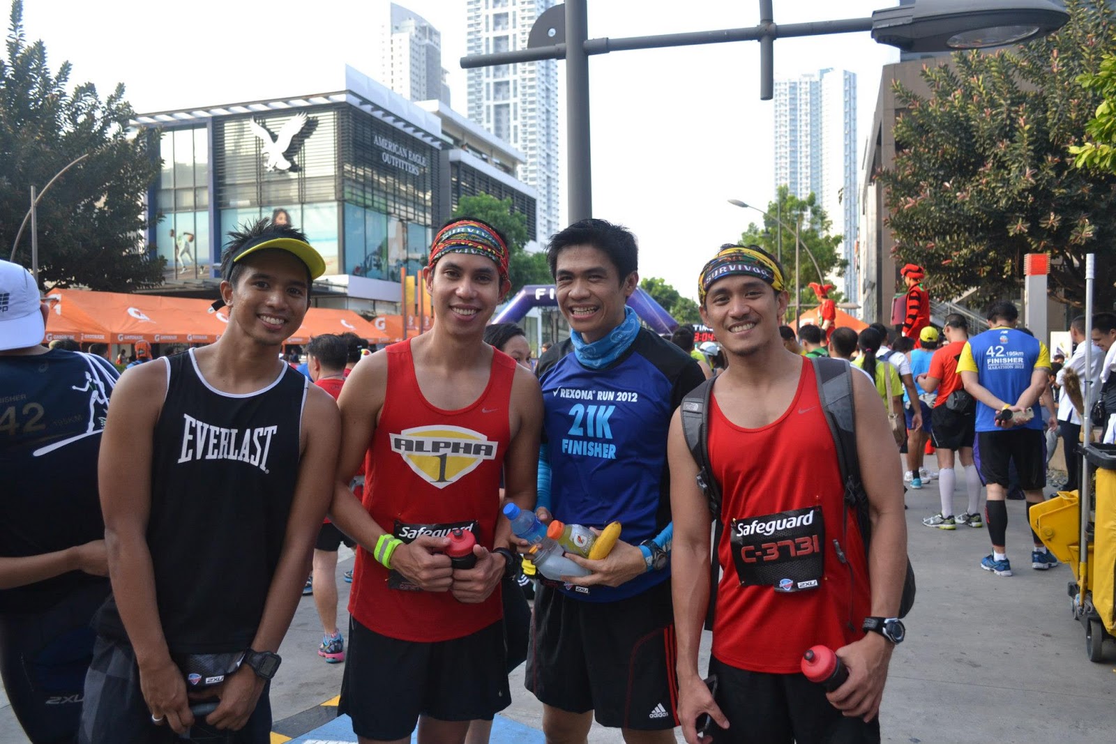 Deemen Runner: Safeguard-2XU Sole Racing: The Bomb!