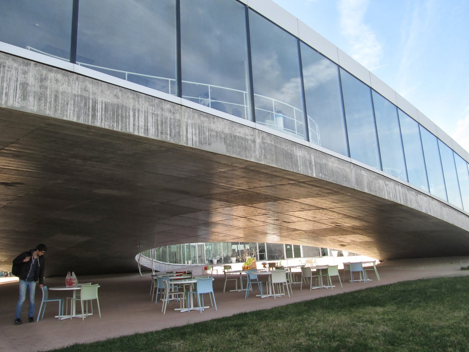 EntreVoir: Rolex Learning Center SANAA Kazuyo Sejima + Ryue Nishizawa