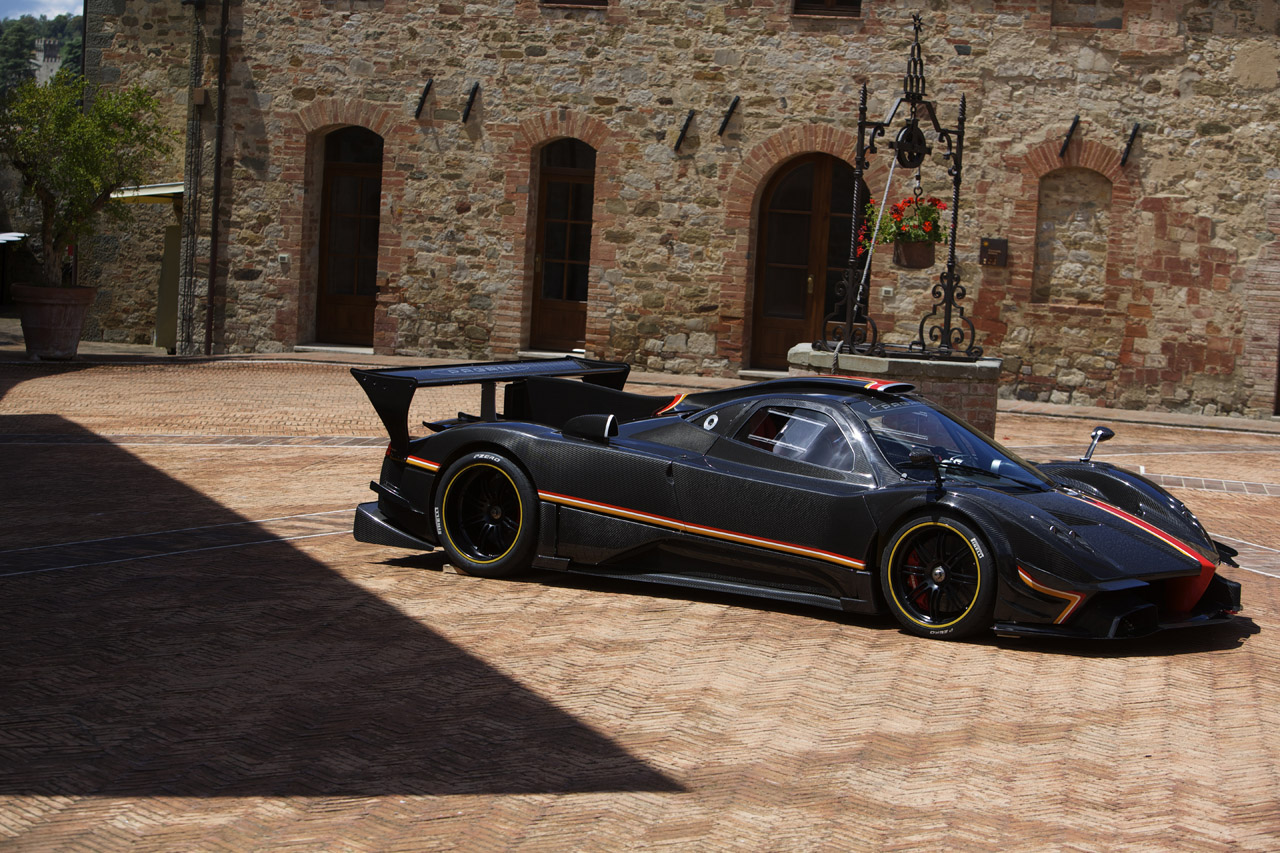 800 Hp Pagani Zonda Revolution Revealed! : ebeasts.com