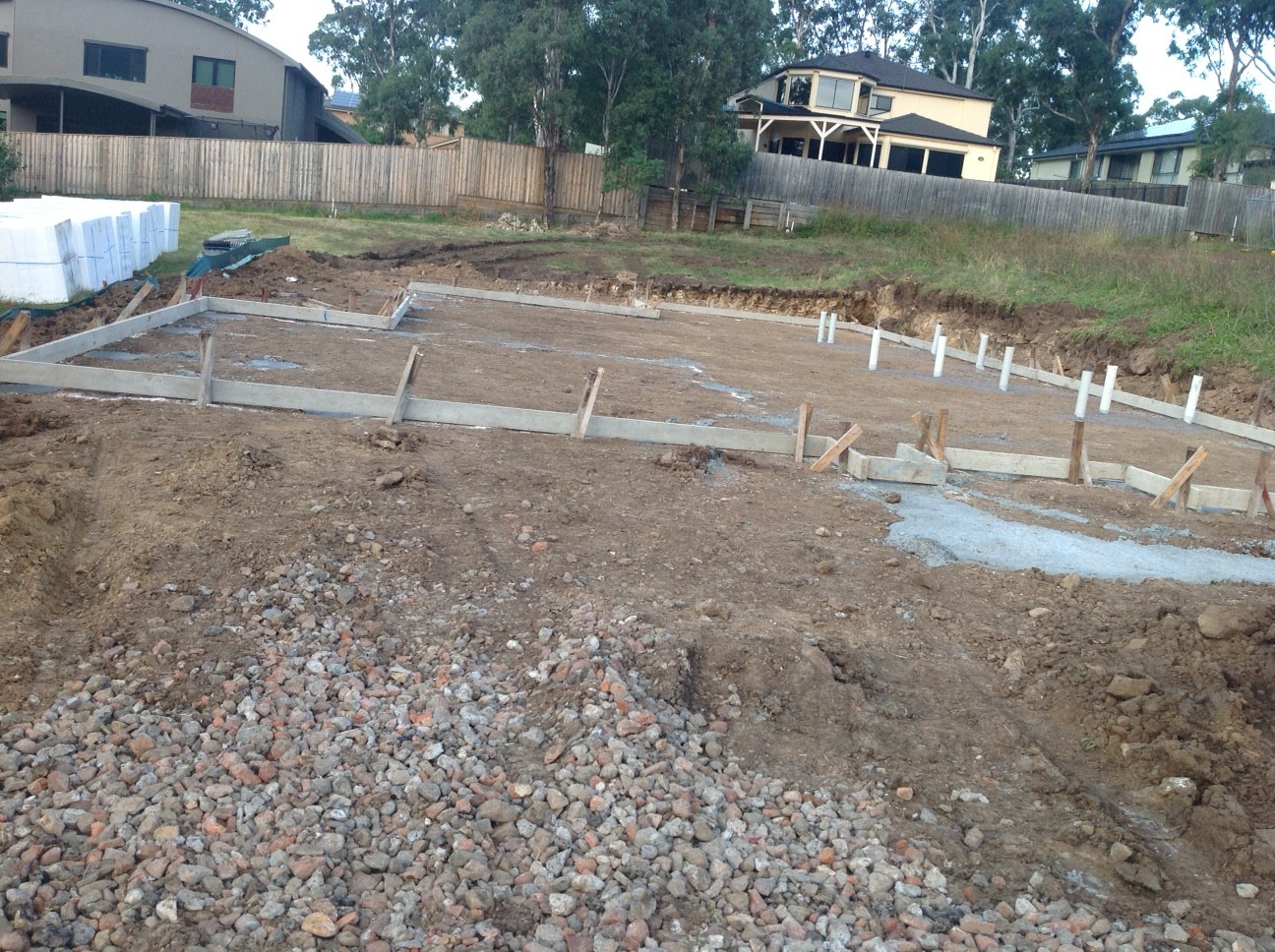 V & V's Metricon Phoenix @ BrooksReach, Horsley: Concrete Piers, Pipes ...