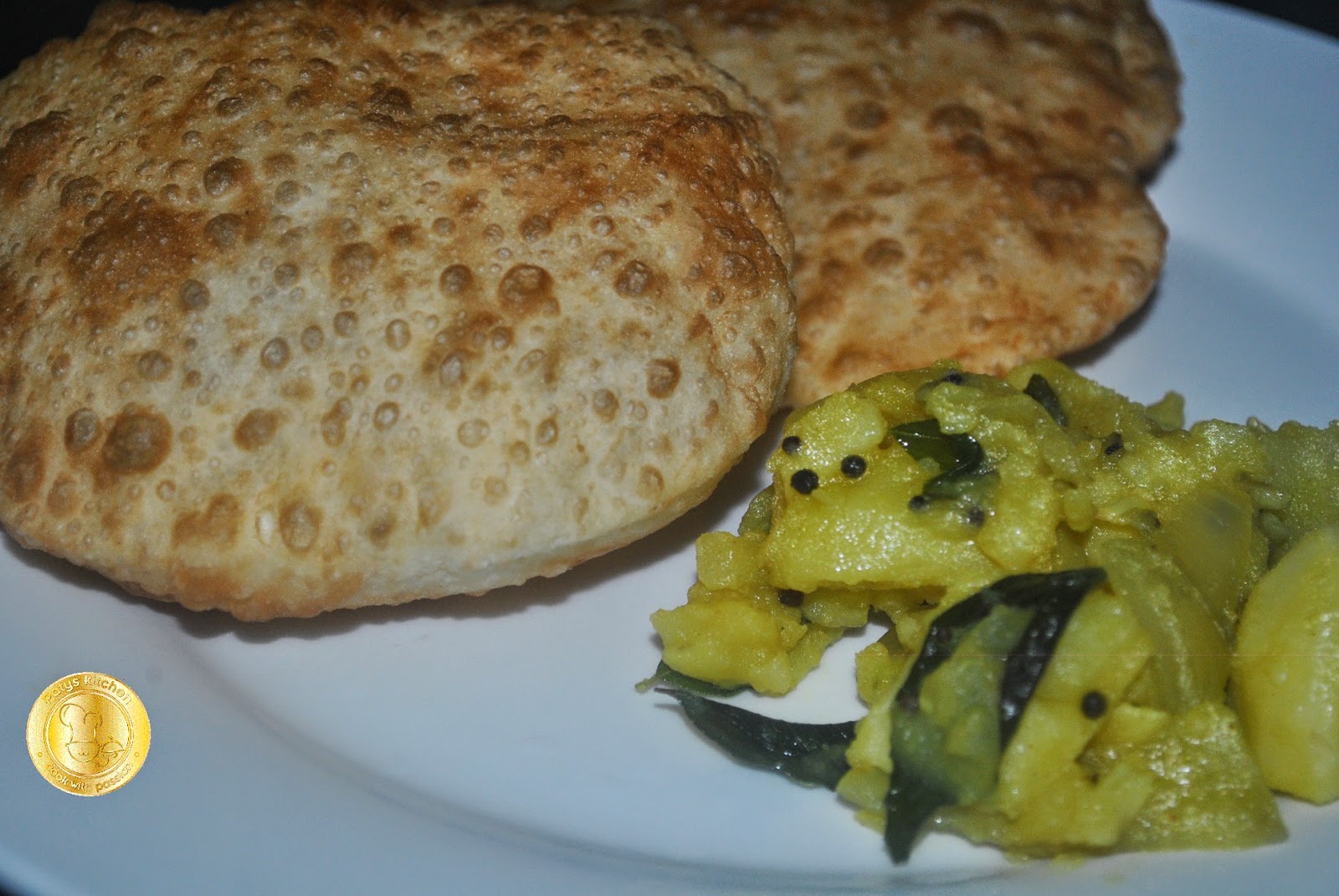 PATYSKITCHEN: POORI - INDIAN PUFF BREAD