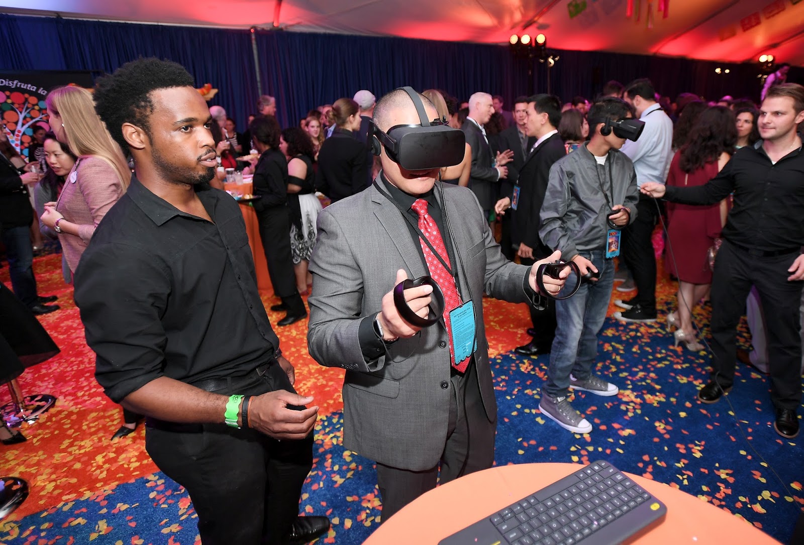 Sasaki Time: Disney•Pixar’s “Coco” Makes Marigold-Carpet Premiere in ...