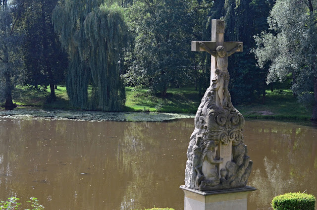 syroovka: ...v parku