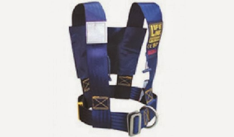 Sailing Savoir Faire: Yacht Rolls, Crew Tossed In Water, Life Or Death?