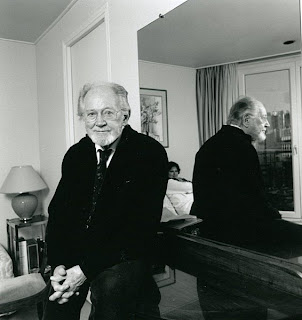 Ronald Searle Tribute: Hullo clouds, hullo sky.