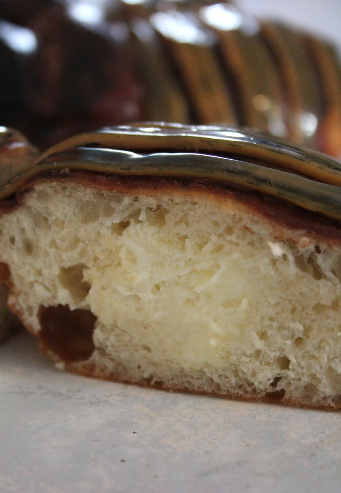 Jo and Sue: Cockroach Donuts