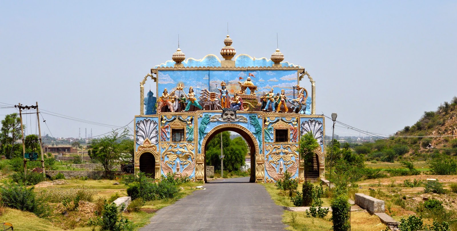 The House of Susanna / my life in India : Nuh in the district of Mewat