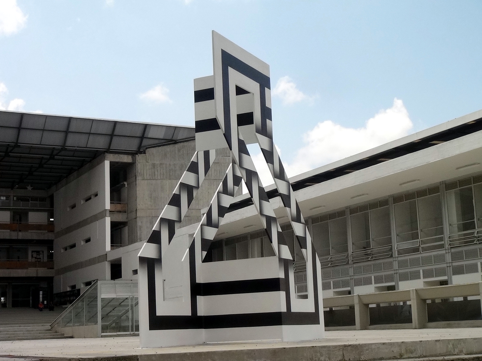 Javier Ruiz: Omar Rayo