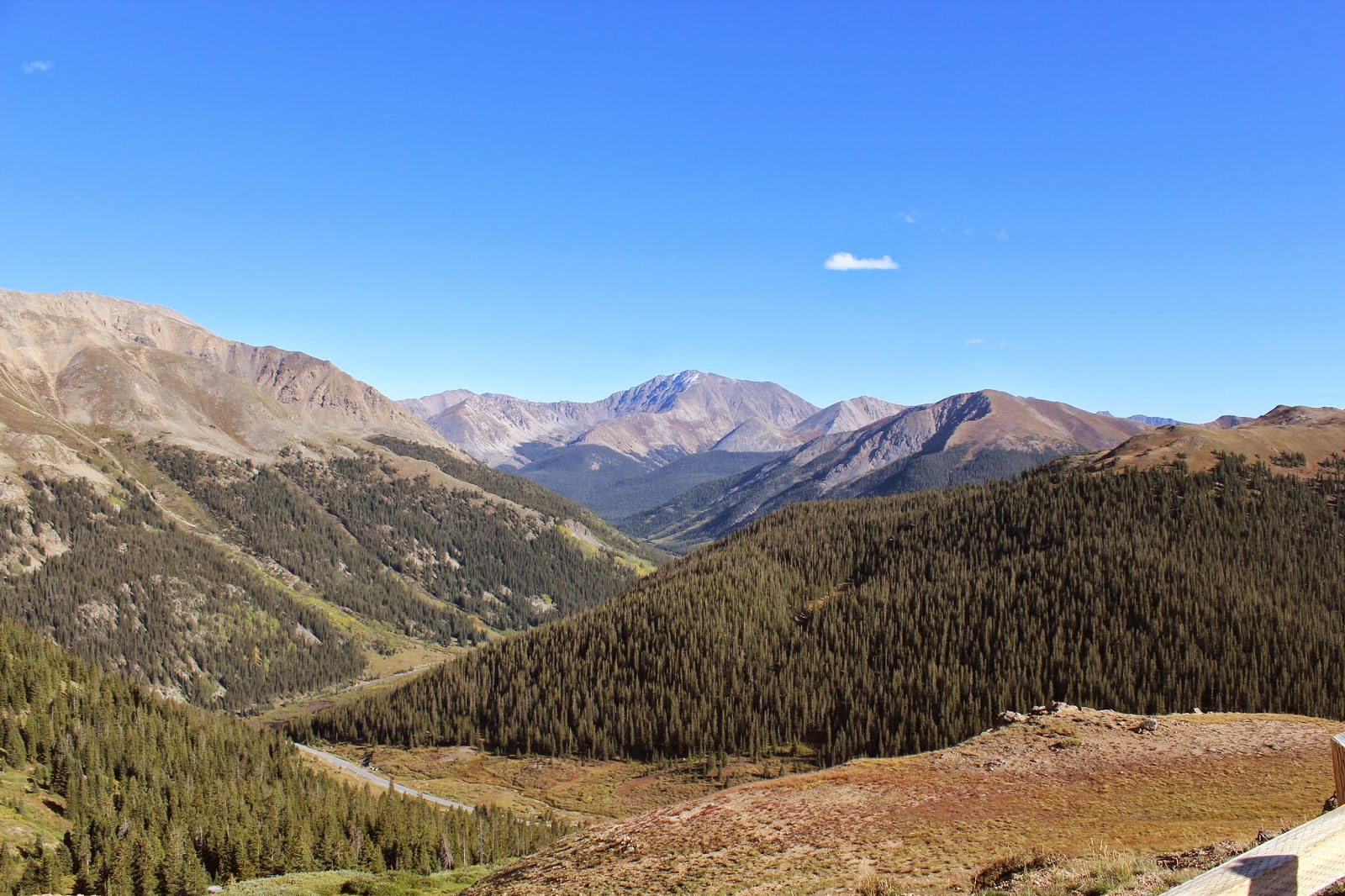 gjhikes.com: Independence Pass Scenic Overlook
