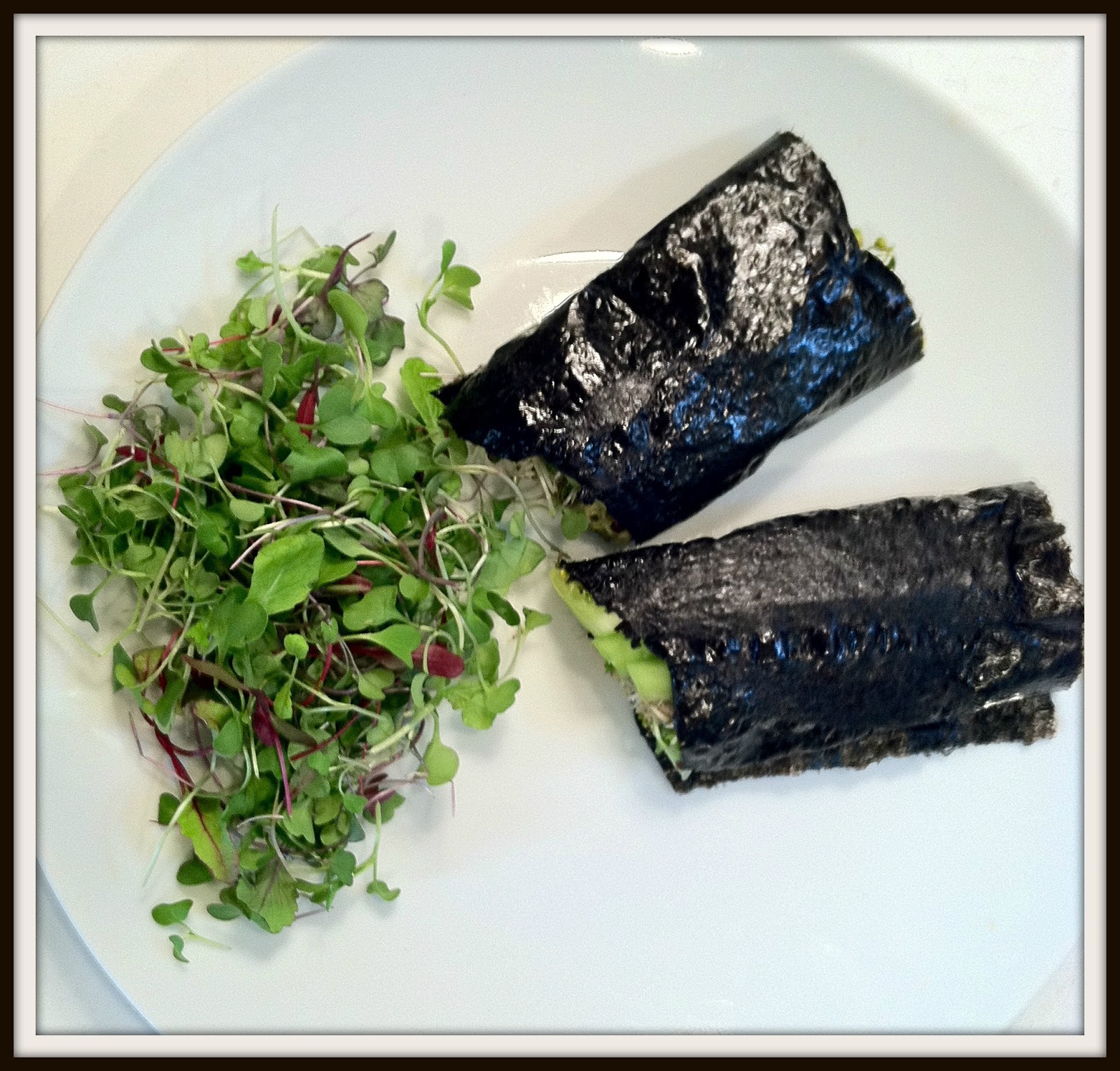 Emily's Powerfoods Living: Sushi Style Nori Handrolls!