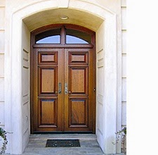 MILANGO YA MBELE YA NYUMBA MBAO YA MNINGA, MKONGO...MAIN ENTRANCE DOOR ...