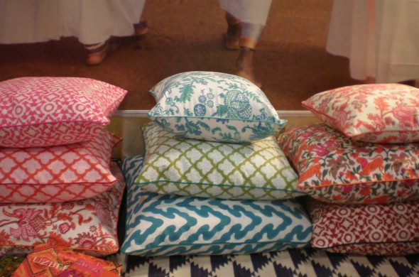 Vivid Hue Home: Roberta Roller Rabbit