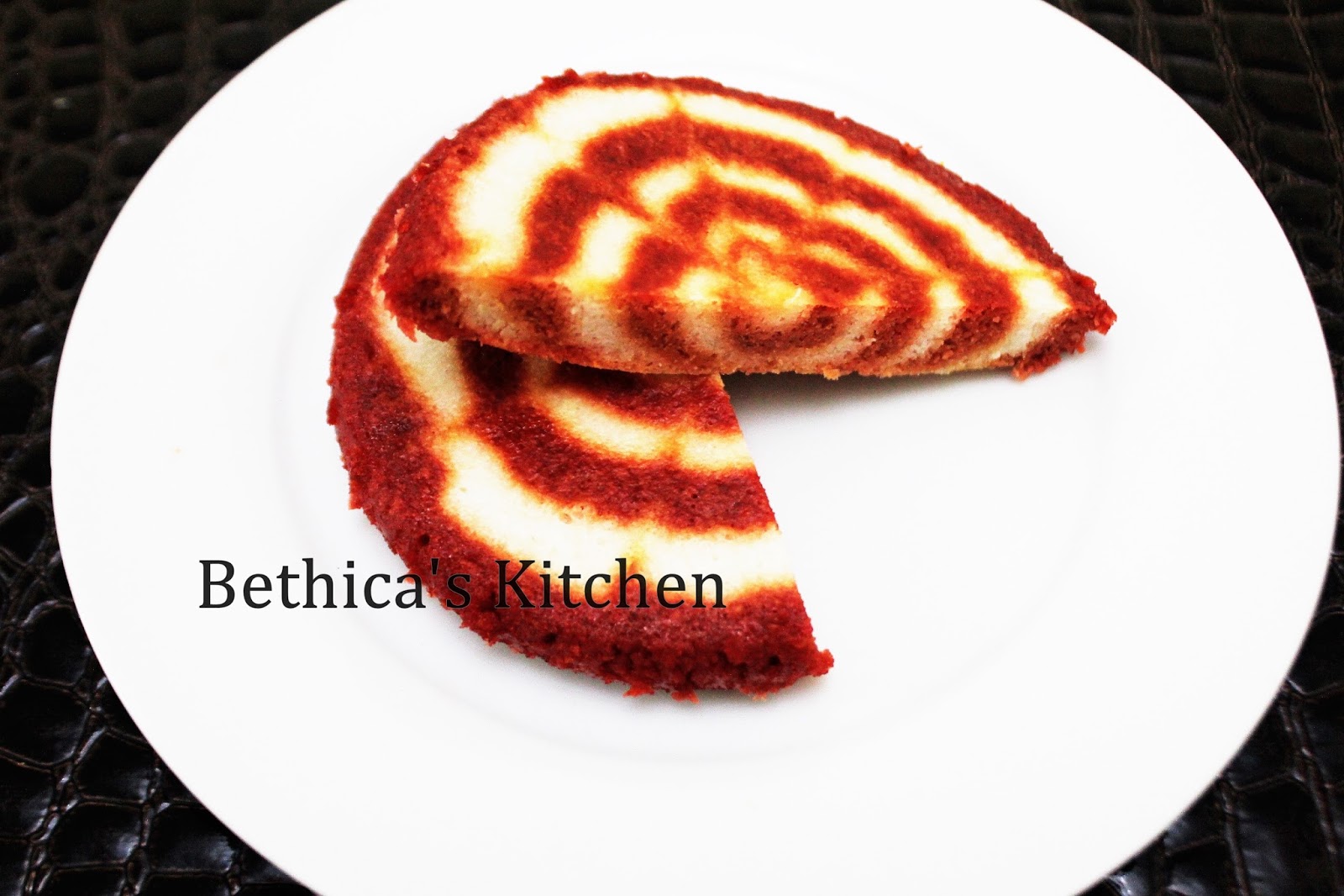 Bethica's Kitchen Flavours: Designer Beetroot Idli Cake