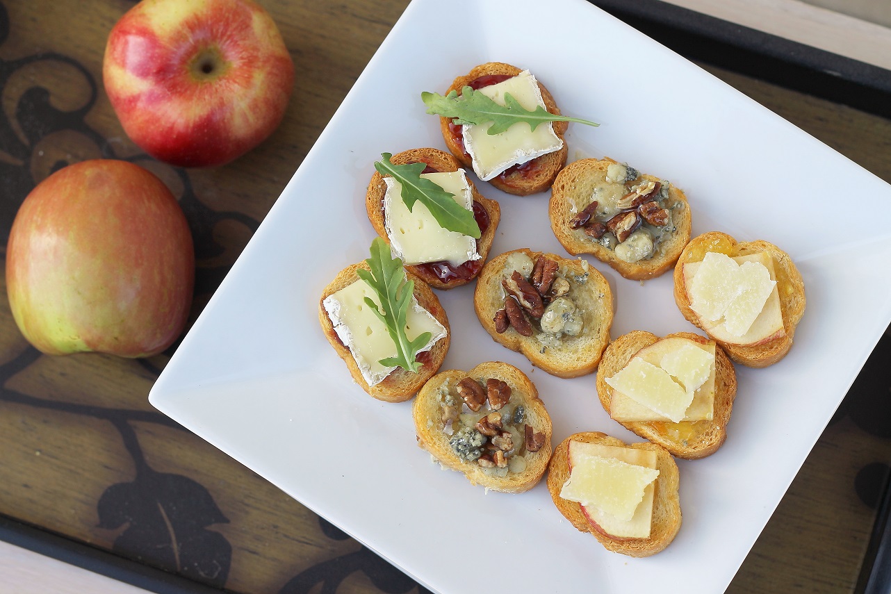 Step by Step Gourmet: Crostini Trio