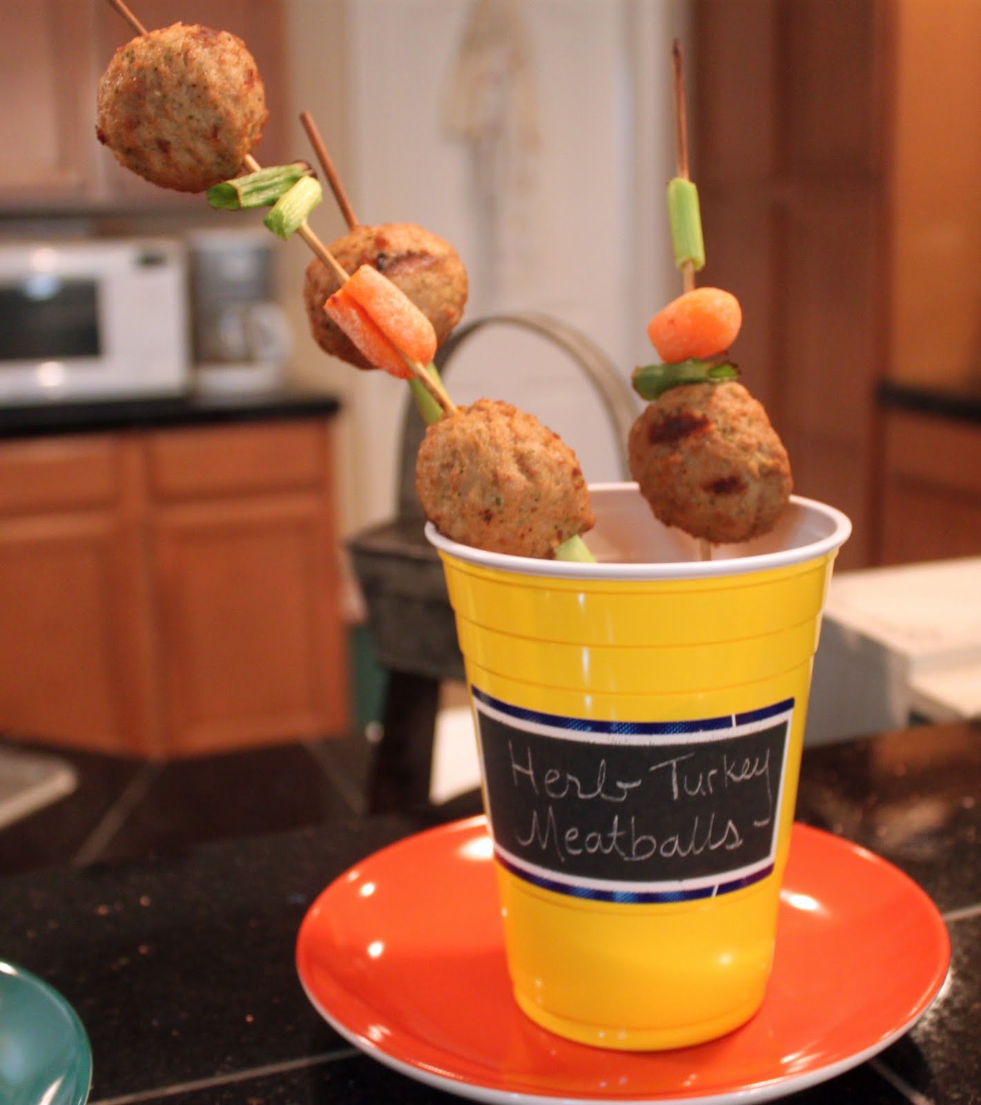 Moore Minutes: Dinner on a stick & SOLO Chalk cup GIVEAWAY!