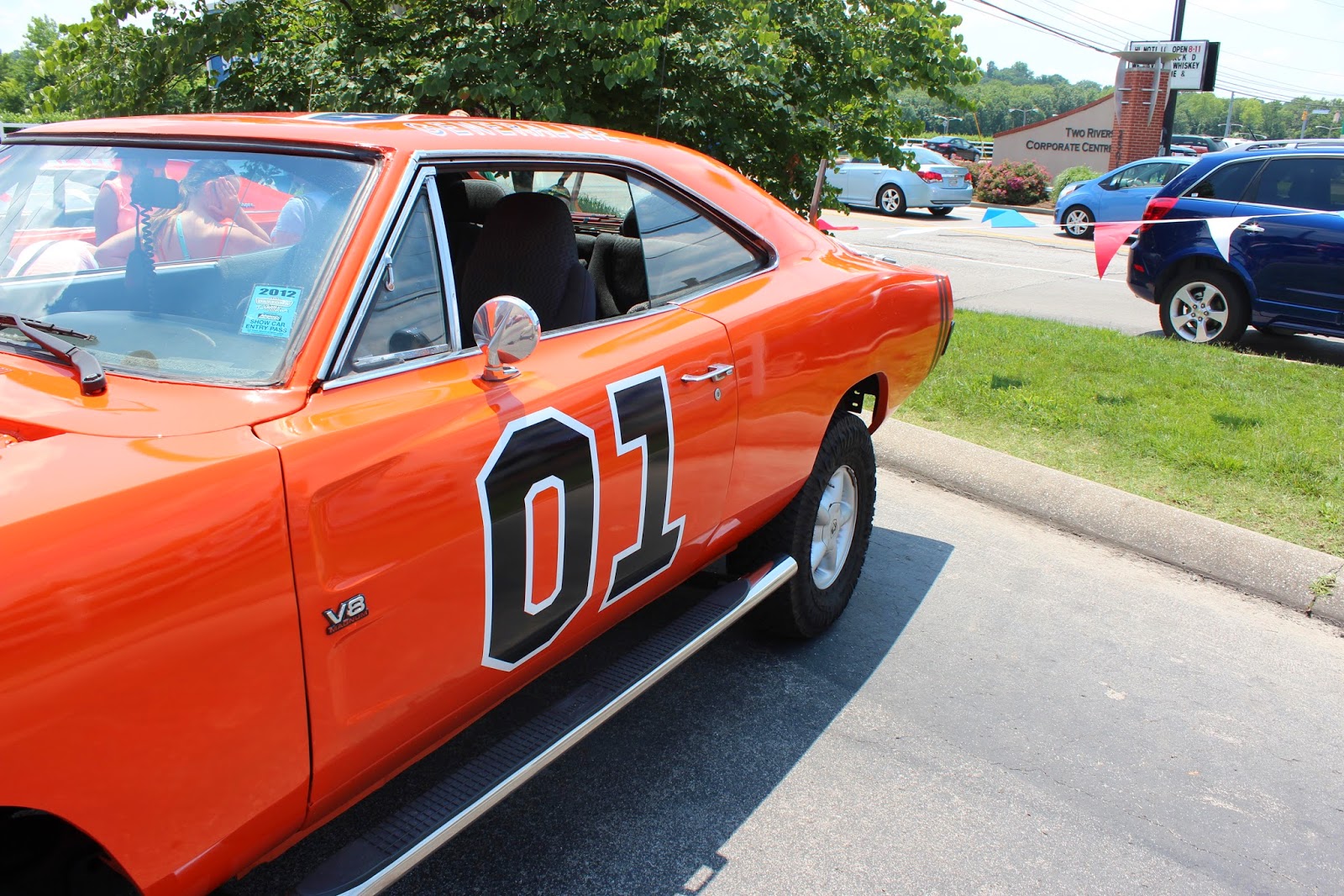 Dukes of Hazzard Collector: Dukes of Hazzard Fan Fair - The Hazzard Cars