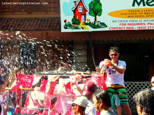A WALK-THROUGH OF THE PARADA NG LECHON FESTIVAL - Lakwatserong Tsinelas