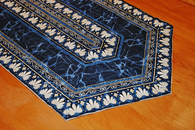 Pattern Review: Easy Striped Table Runner