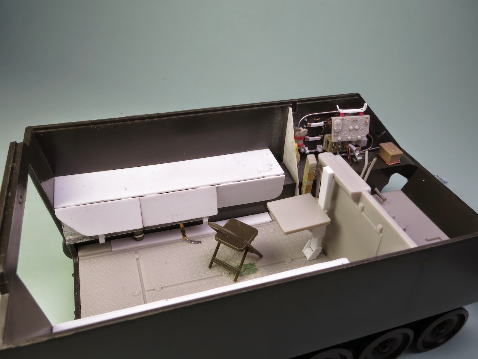 Scale modeling addict: Interior M577