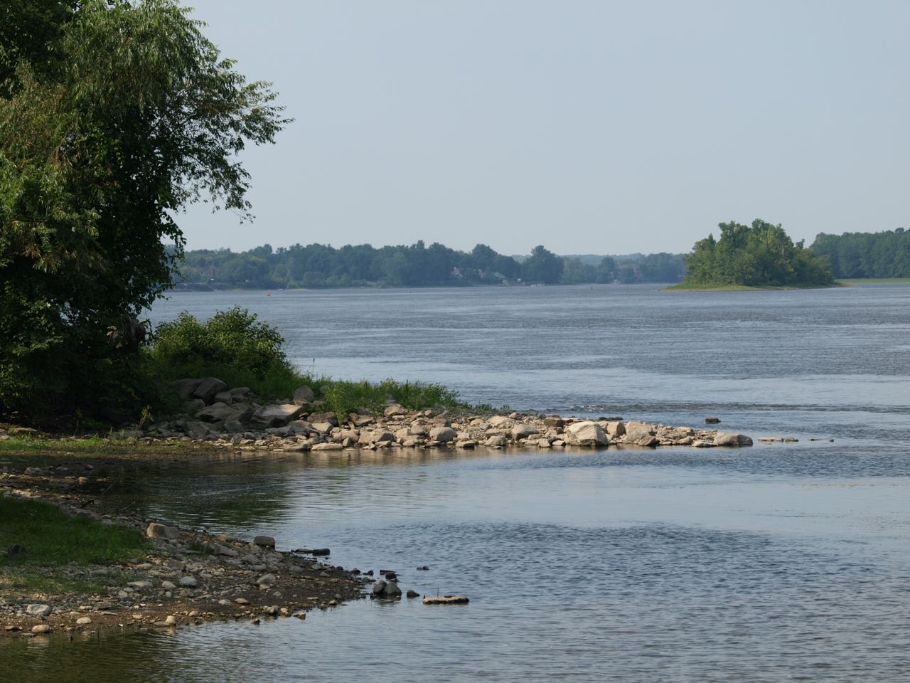 Life on two wheels: The Jacques Bizard bridge