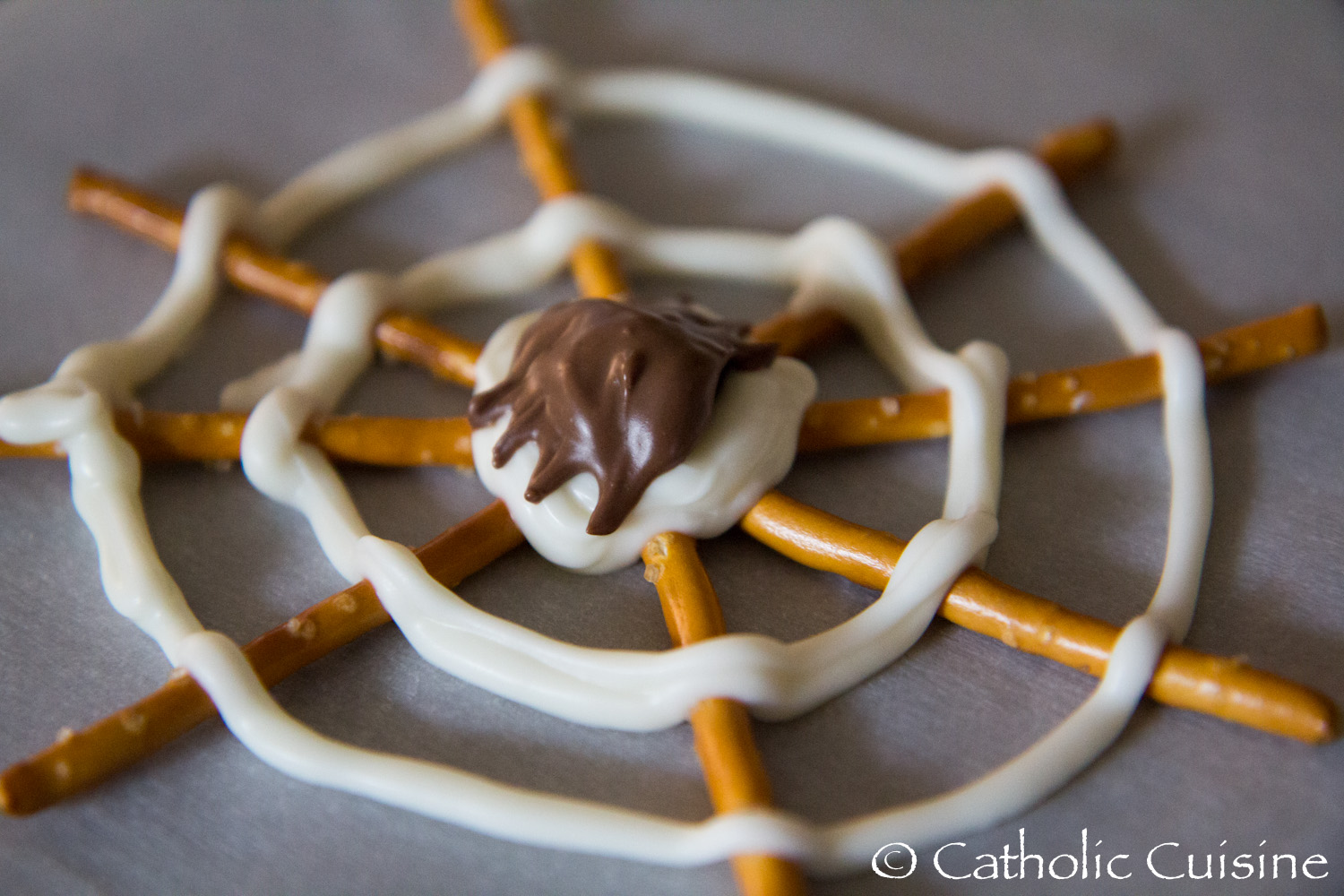 Catholic Cuisine: Saint Felix and the Spider :: Spider Web Snacks