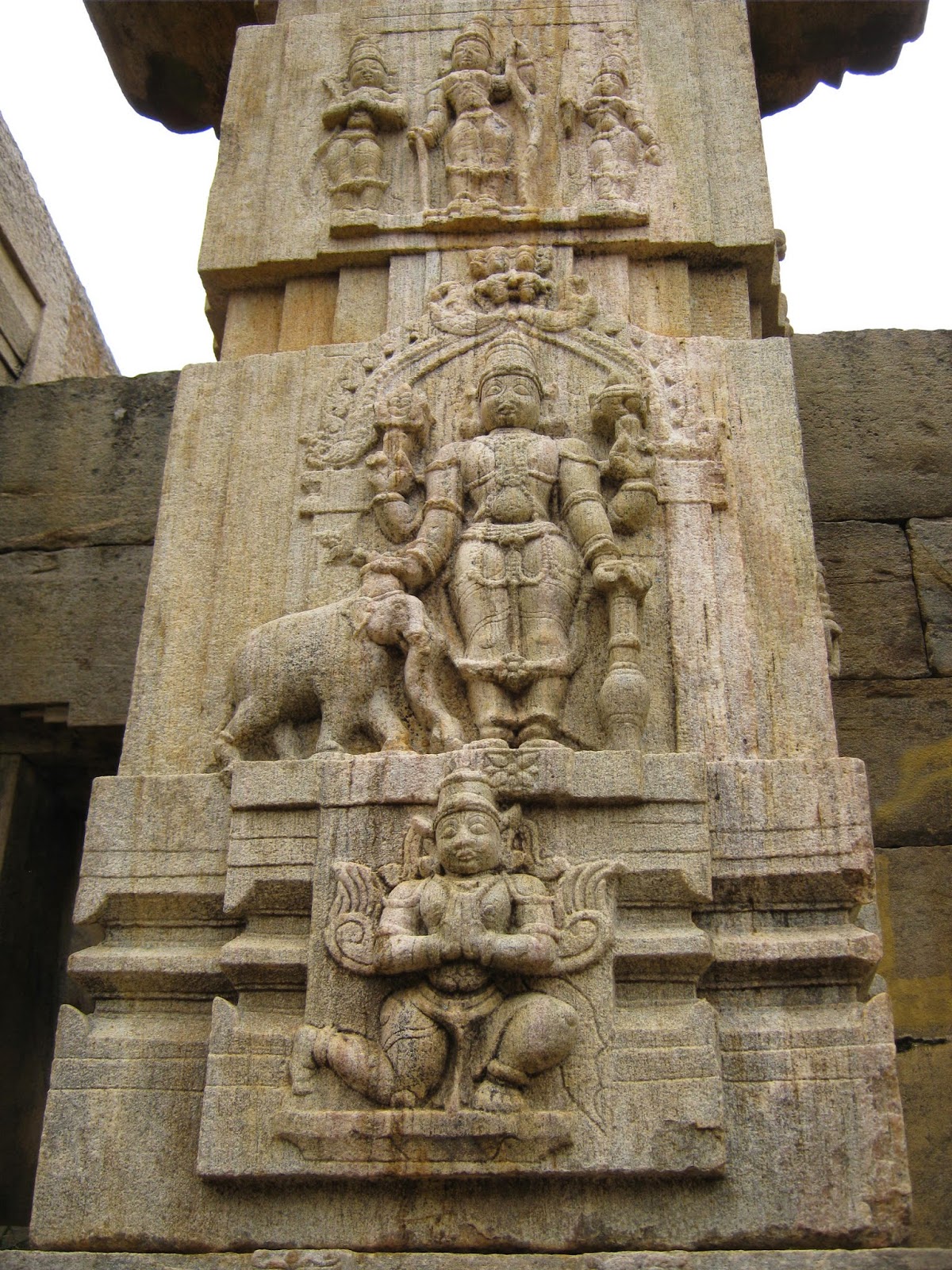 Melukote RayaGopura - Bangalore weekend picnic spots