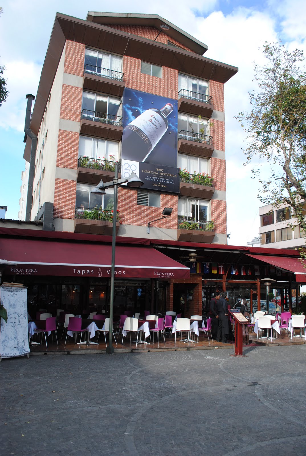 Roger's Grapevine: Good wine, great tapas in Quito, Ecuador!